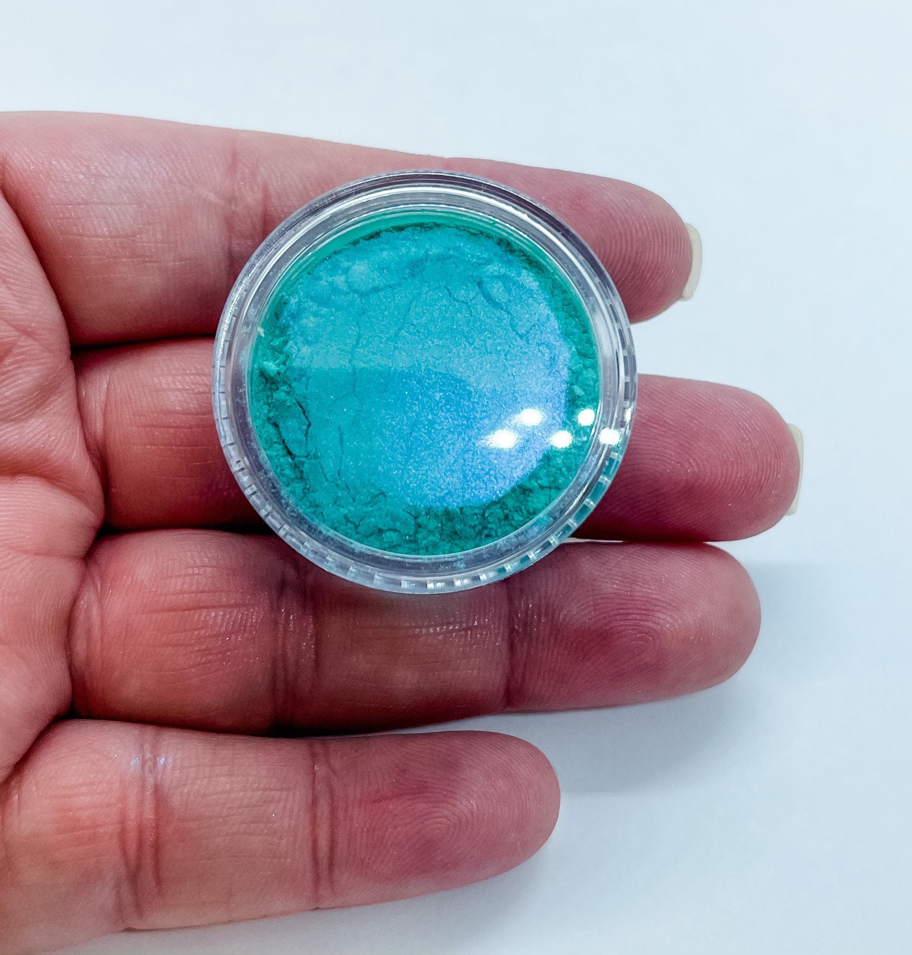 Oasis 008 Aqua Blue Mica Powder 3 GRAM JAR Soap Making Epoxy - Etsy