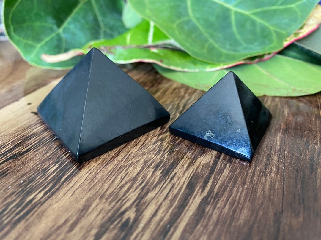 Shungite Pyramid Crystal | Natural Stone Carved and Polished Pyramid ...