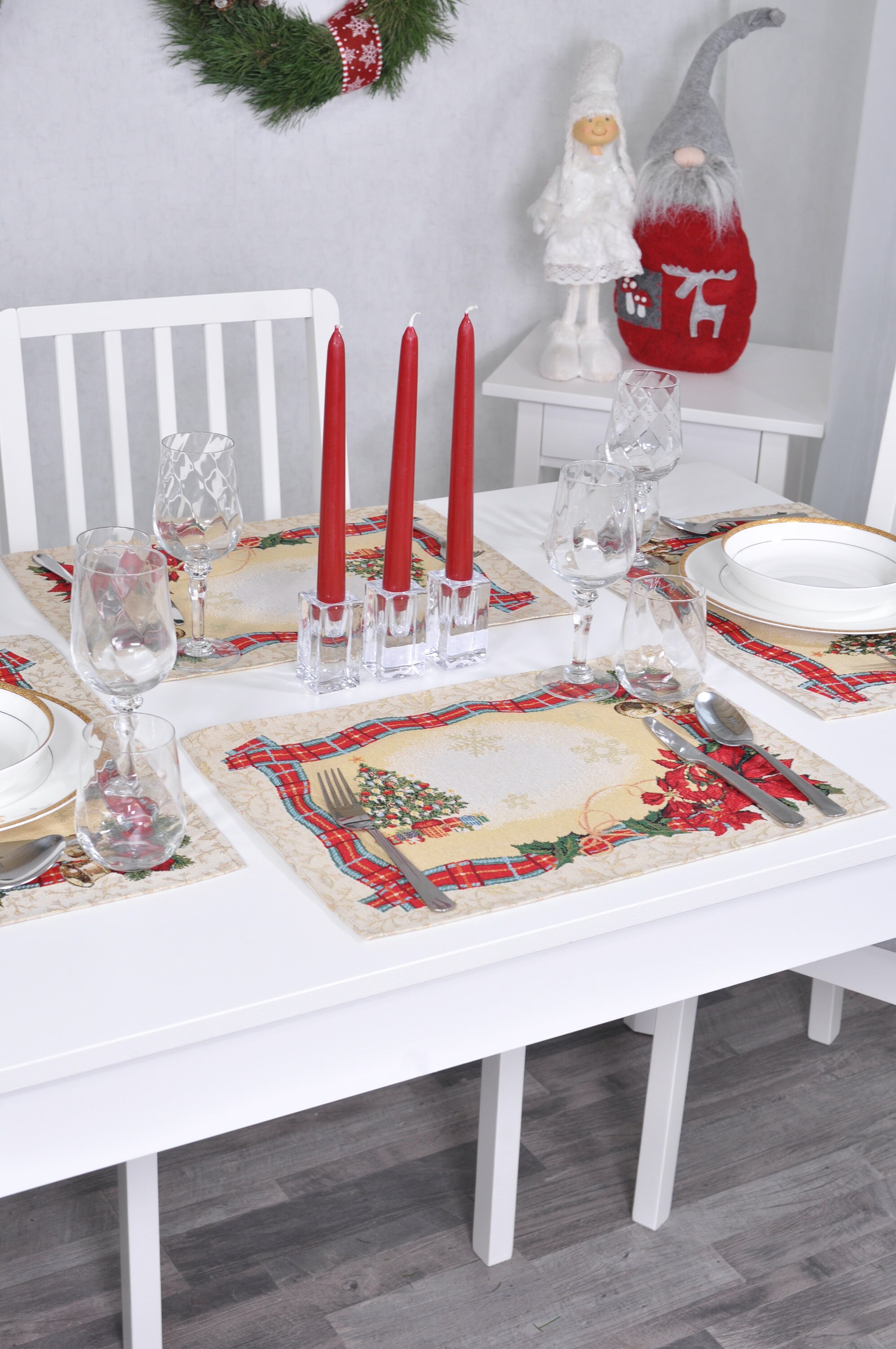 Set of 2 4 6 or 8 Gold Placemats With Christmas Tree - Etsy