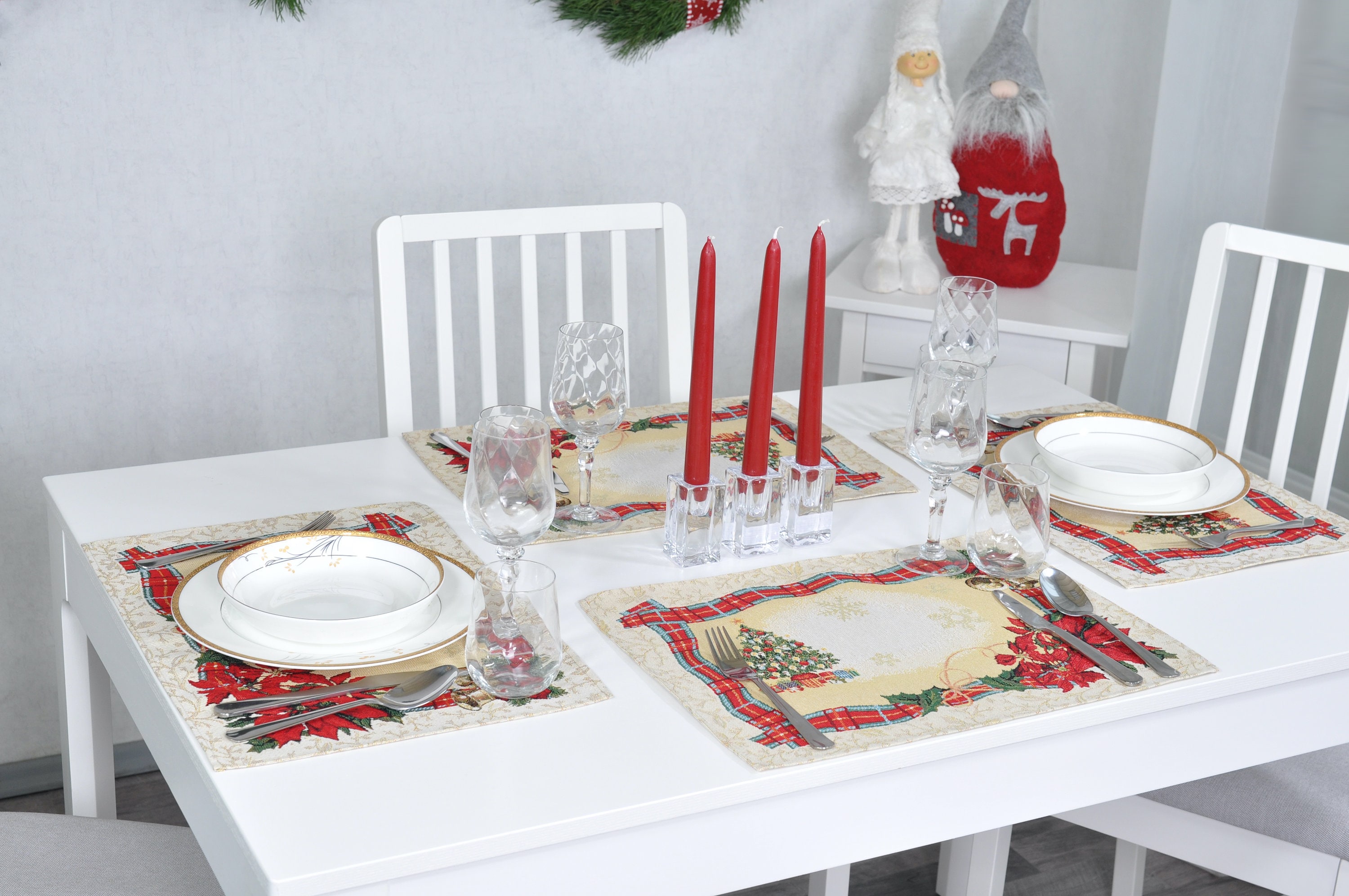 Set of 2 4 6 or 8 Gold Placemats With Christmas Tree - Etsy