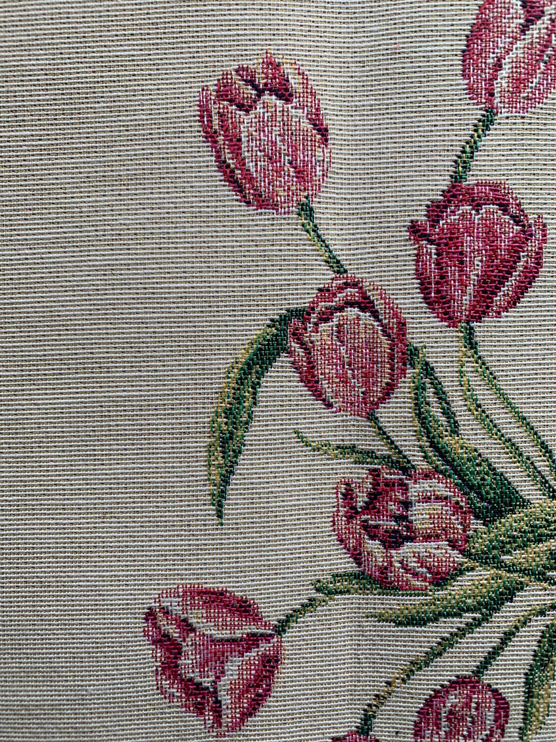 Tapestry Table Runner With Pink Tulips. Jacquard Table Runners ...