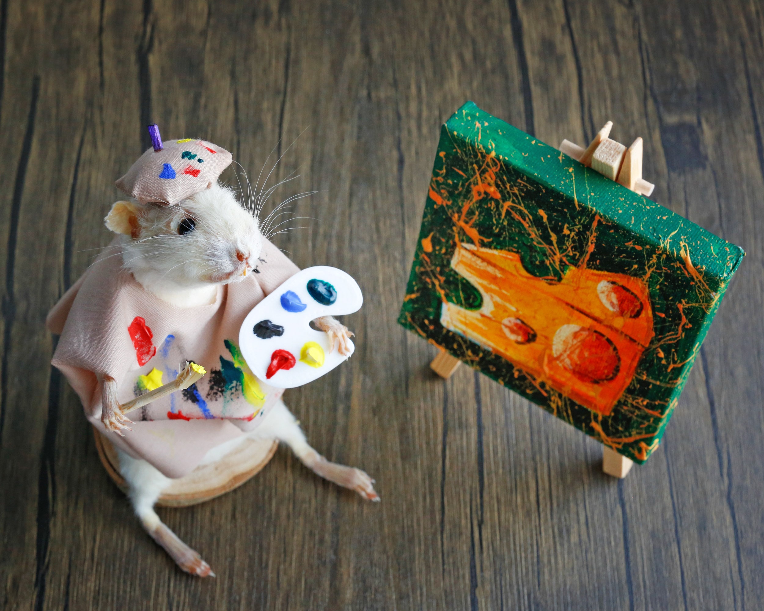 Taxidermy Mouse / Rat / Rodent - The Artist with easel and real ...