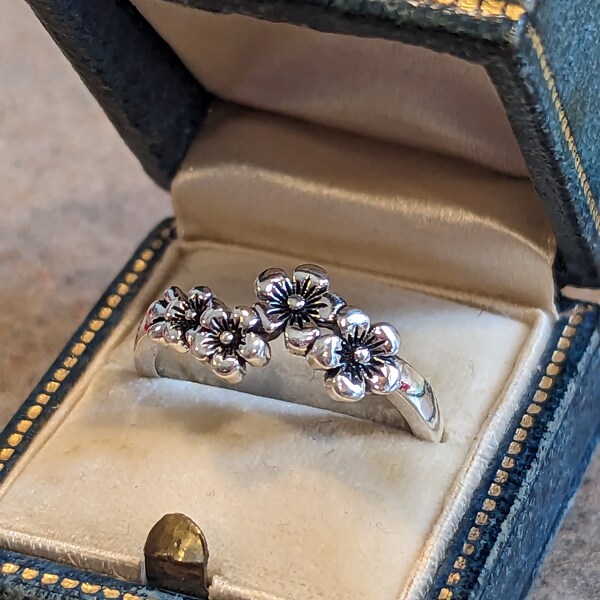 Shop Forget Me Not Ring - Etsy