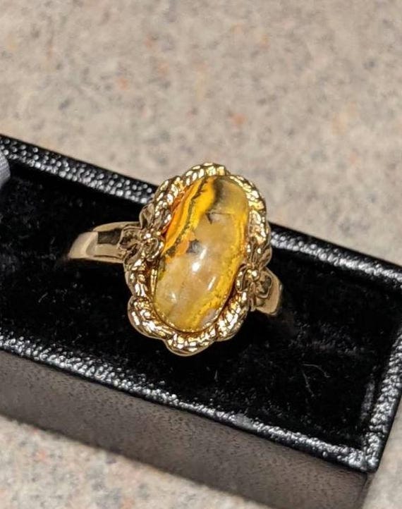 Vintage Natural Bumblebee Agate Filigree Statement - Gem
