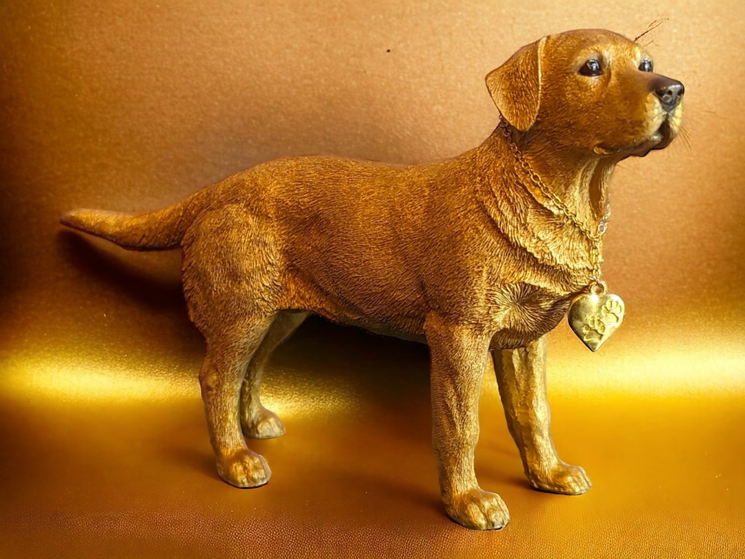 Beautiful Golden Labrador Dog Statue. Bespoke Gold Labrador Dog Statue ...