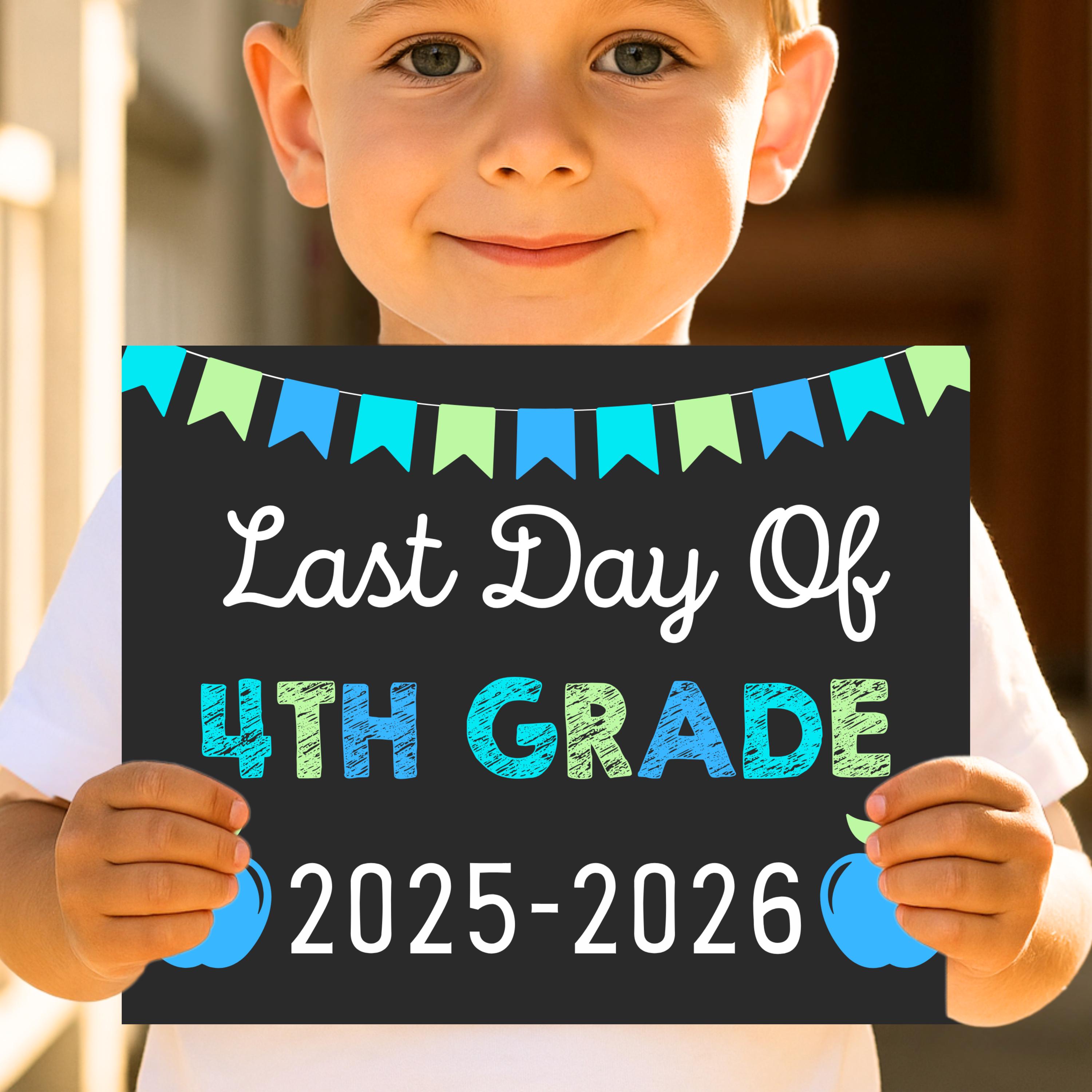 Last Day of 4th Grade Sign, Last Day of School, 4th Grade Chalkboard ...