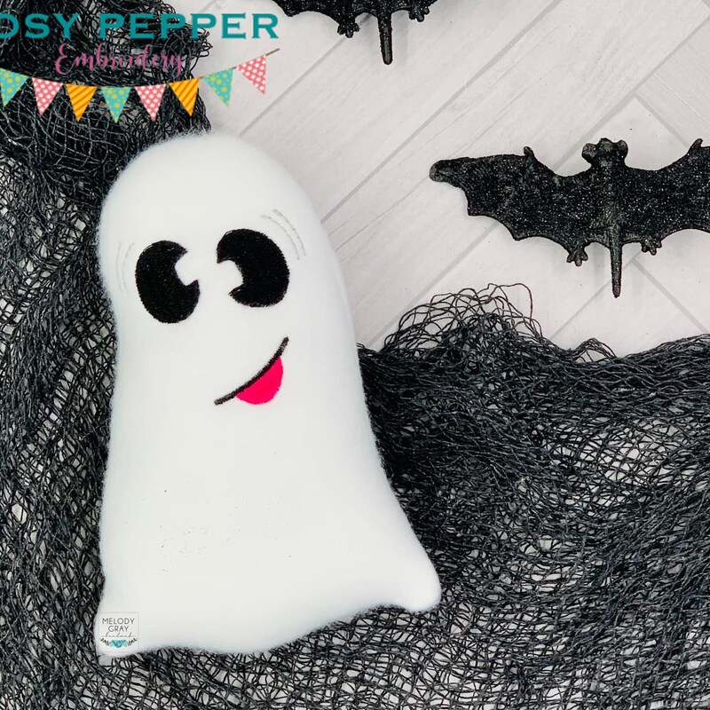 NosyPepperEmbroidery - Etsy Canada