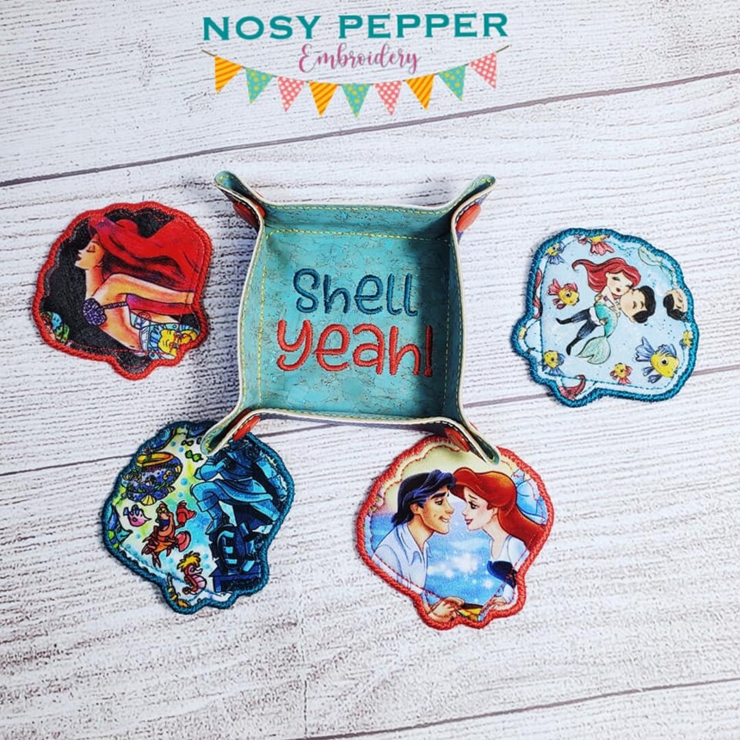 Shell Tray and Wipe Set (includes Trays and Wipes in 2 Sizes) Designs ...