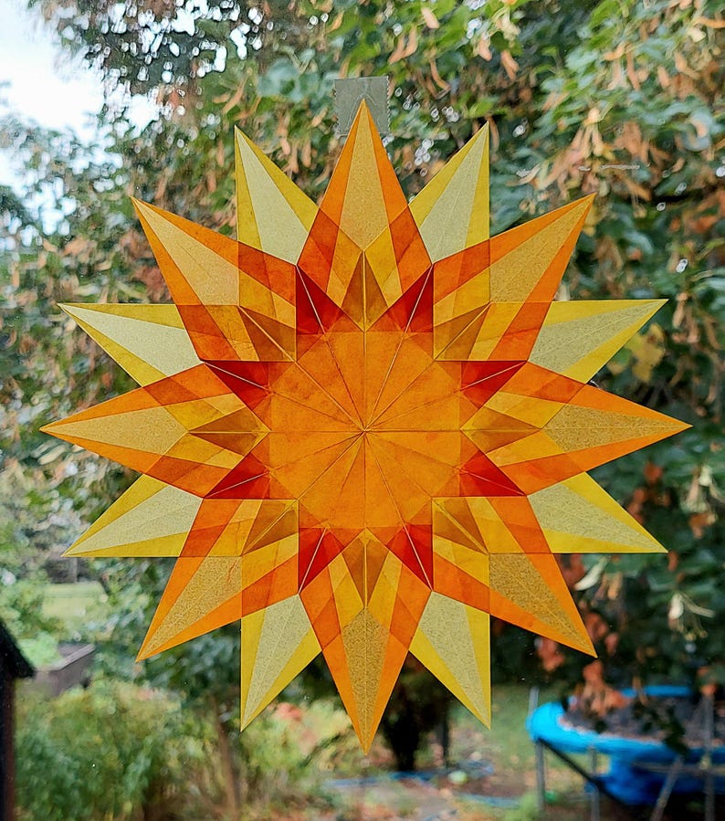 No. 35 - Radiant Star in 2 Colours - Yellow & Golden Yellow 16-point ...