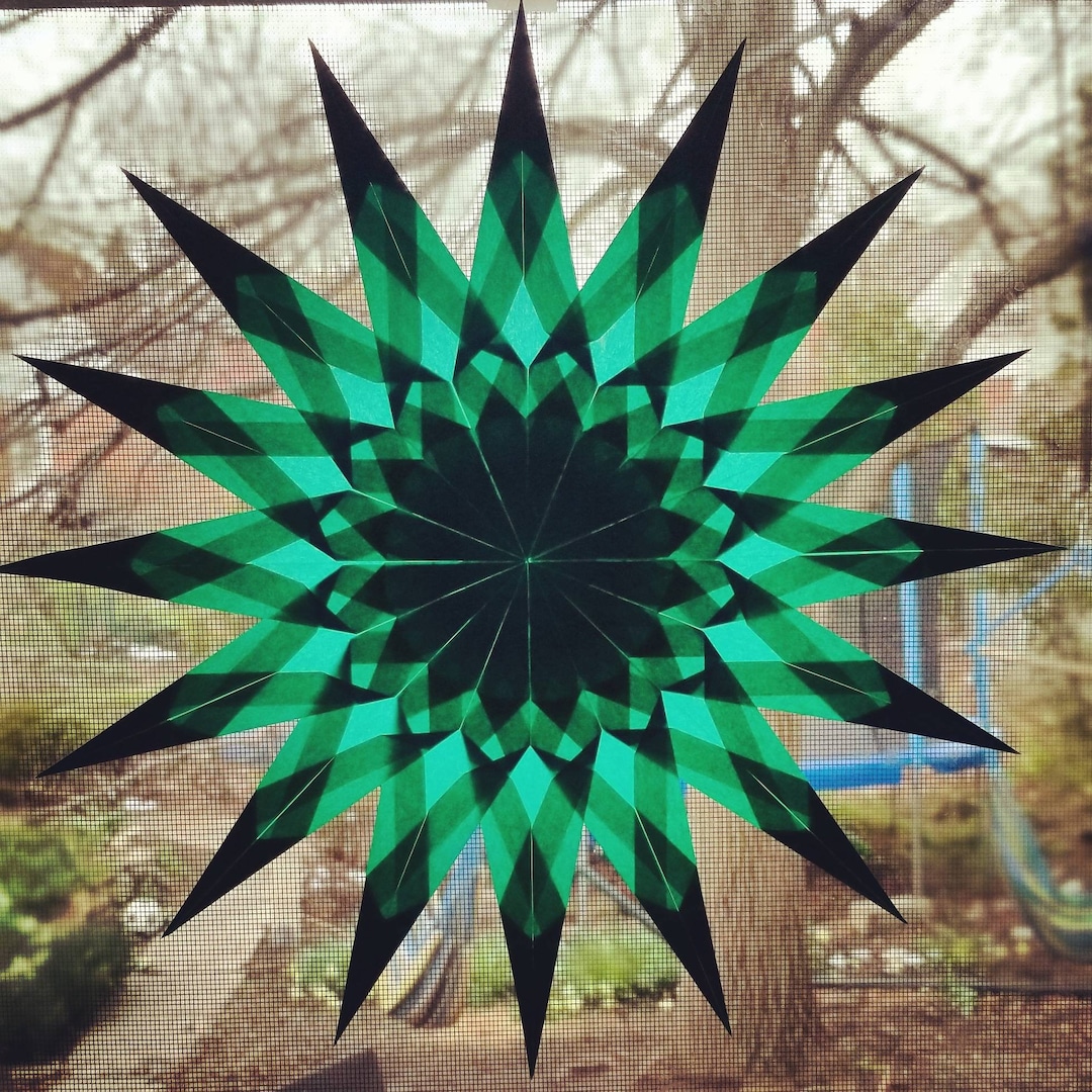 No. 27 Spectacular Window Star Paper Suncatcher Waldorf - Etsy Canada