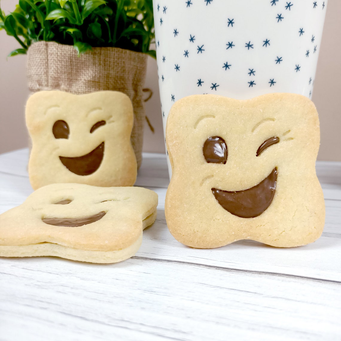 2 Emporte-pièces Biscuit Choco BN Smiley BN Sablés de - Etsy France