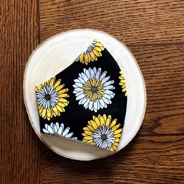 Lily Face Mask - Etsy