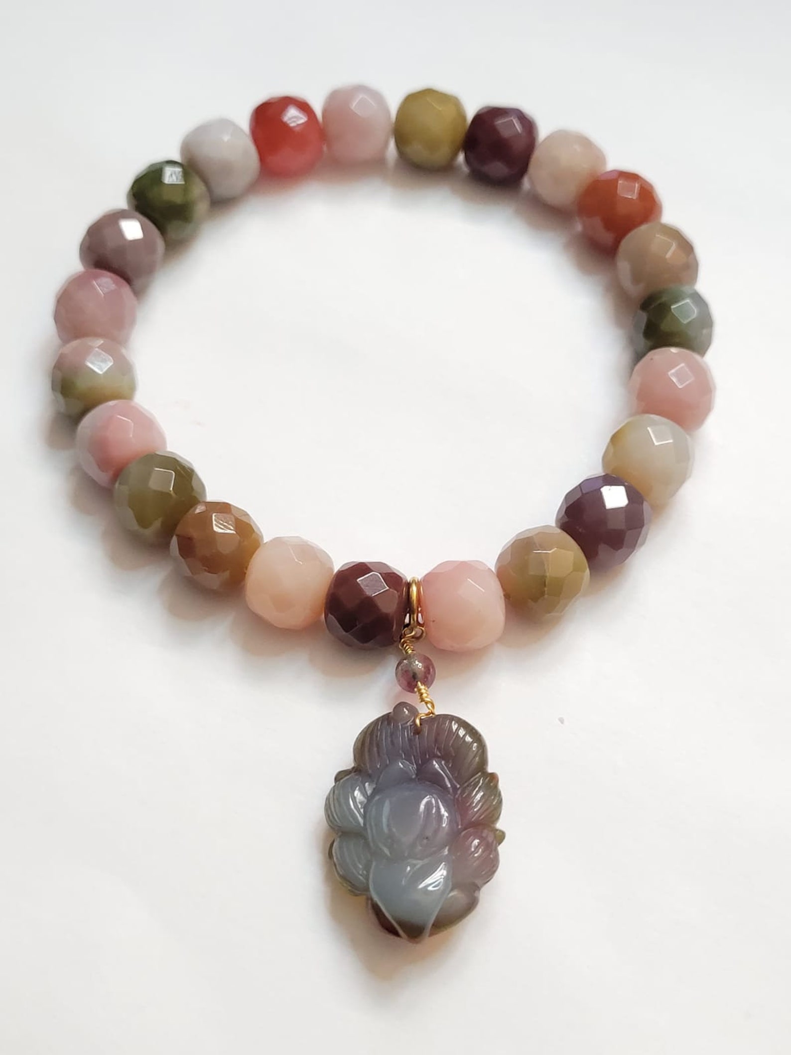 Faceted Yan Yuan Agate with Yan Yuan Agate Nine-Tailed Fox | Etsy