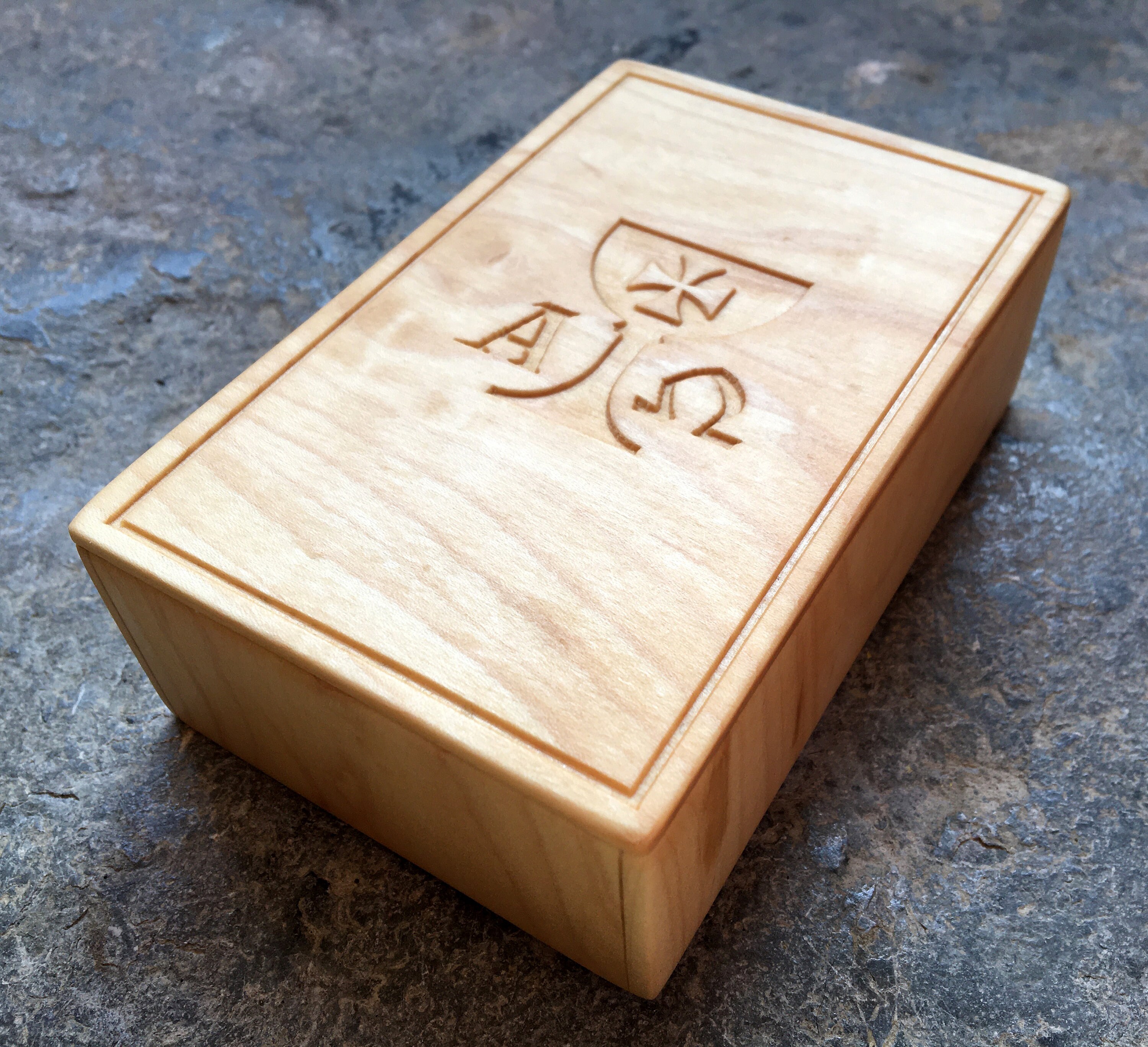 Handmade TAROT CARD BOX // Maple With Carved Lid - Etsy