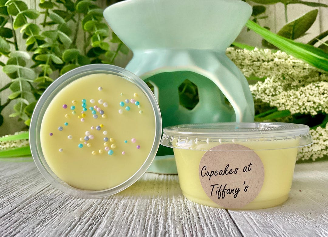 Cupcakes at Tiffany's, 2 Oz Cup, Strong Scented Wax Melt, Cupcake Wax Melt - Etsy