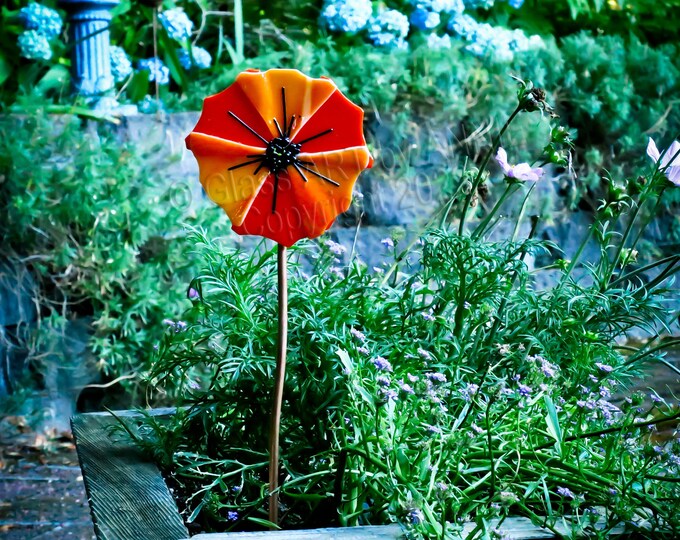 Glass Garden Art, Glass Flower, Plate Flower, Vintage Glass, Garden ...