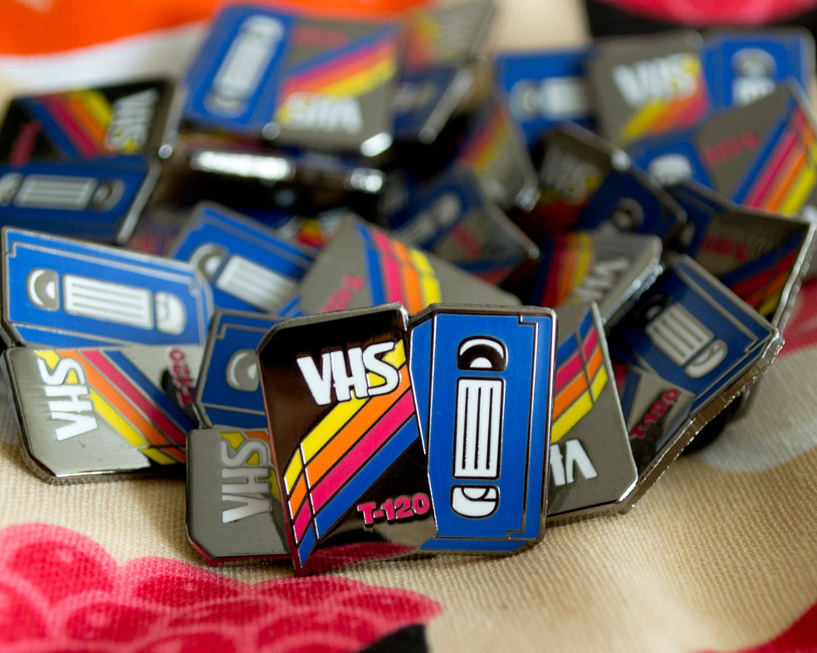 VHS Enamel Pin - Etsy