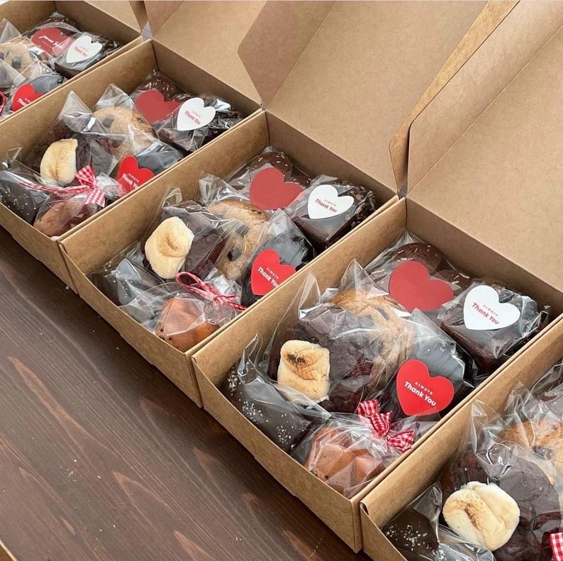 Kraft Bakery Gift Boxes - Elegant Treat Packaging for Cookies, Muffins ...
