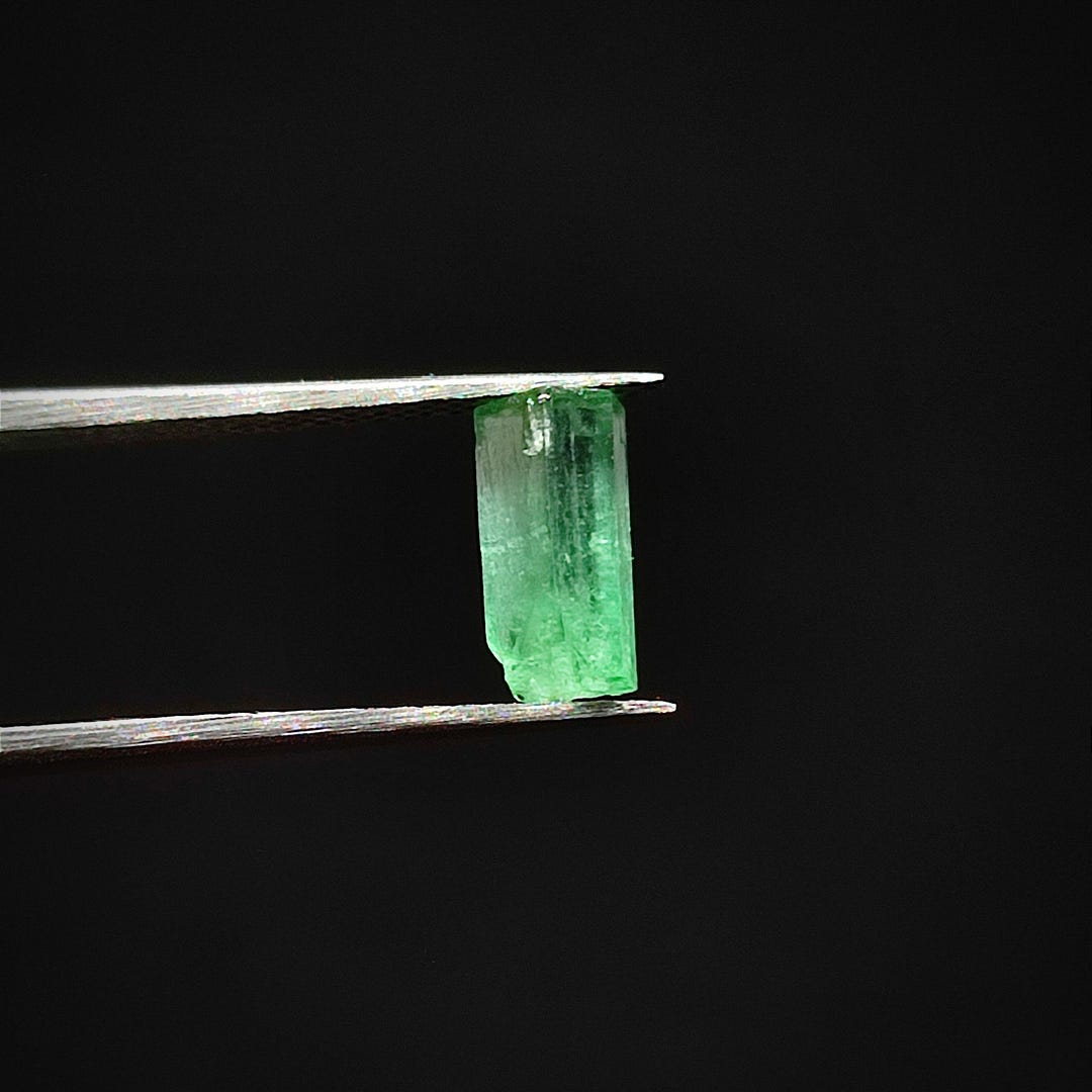 Eye Clean Emerald Pencil Rough, Emerald Raw, NATURAL SHAPE EMERALD ...