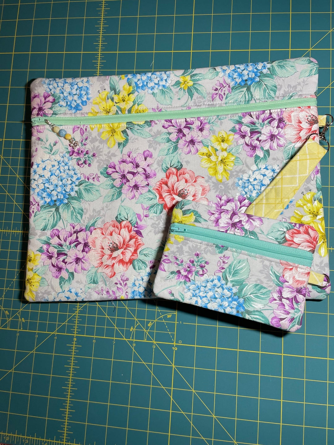 Cross Stitch Project Bag. 8x11 Qsnap. Flowers. Project Bag. Cross ...