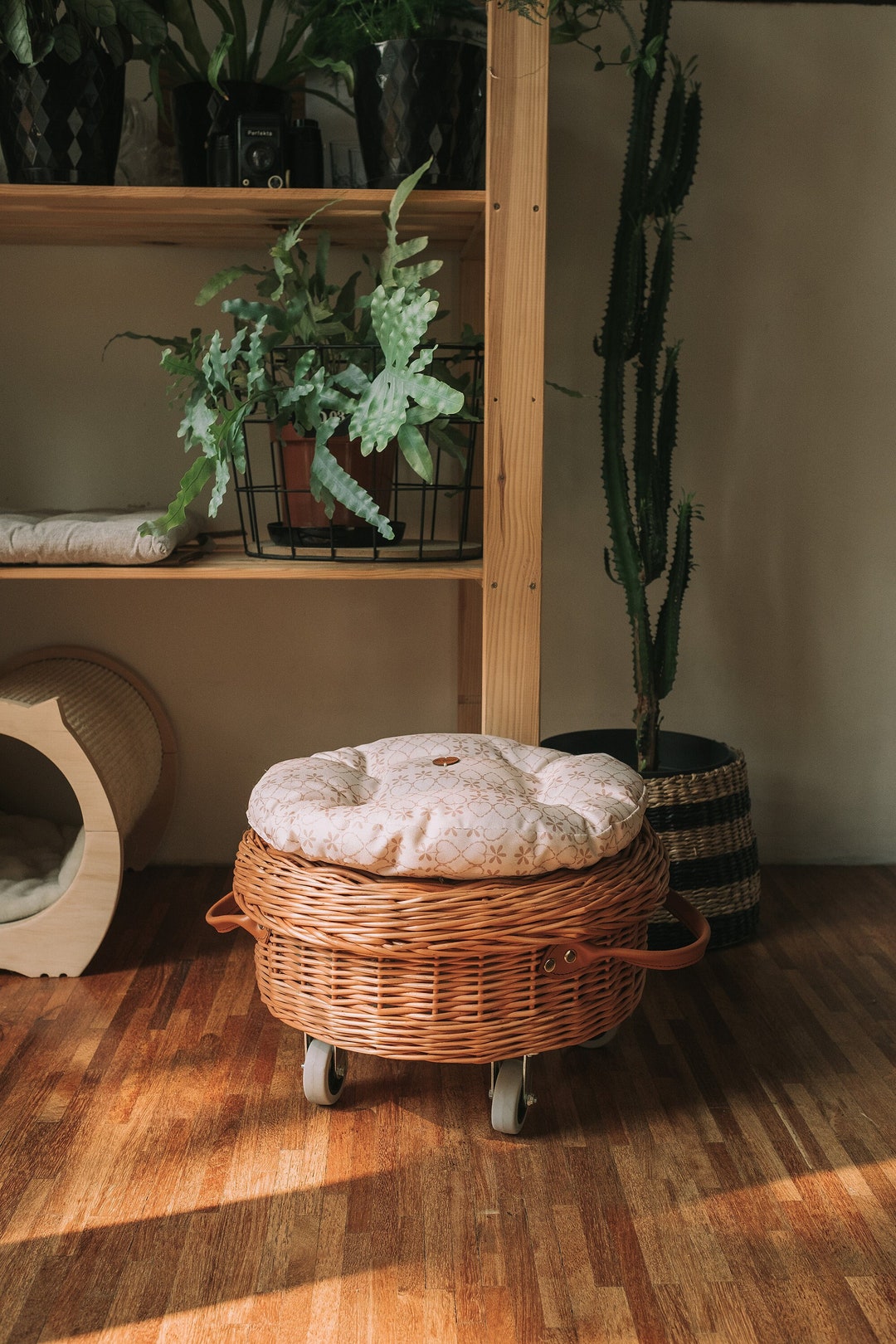 Mobile Wicker Trunk, Wicker Trunk With Lining, Wicker Storage Chest ...