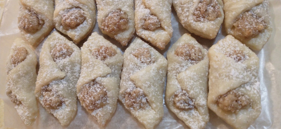 Nut Kiffles/kolachi Cookies (1 Dozen): Buttery Pastry, Walnut Filling ...