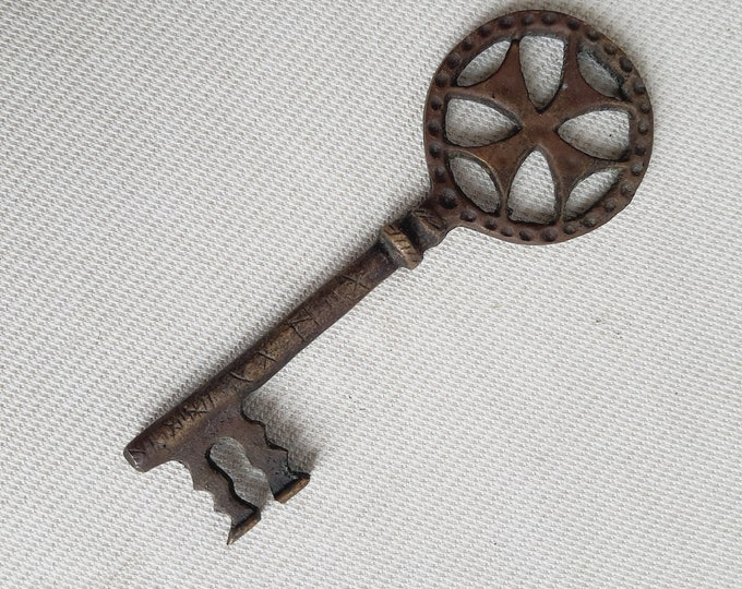 Vintage Decor Iron Key , İron Door Key , Front Door Decor , Door Key ...