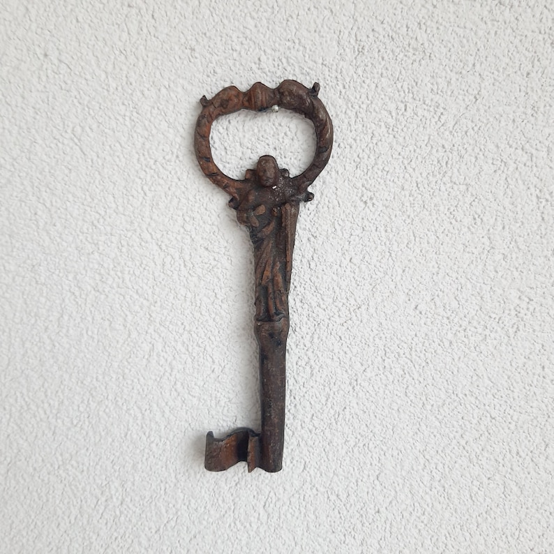 Vintage Decorative Human Pattern Old Door Key Wood Door Key - Etsy