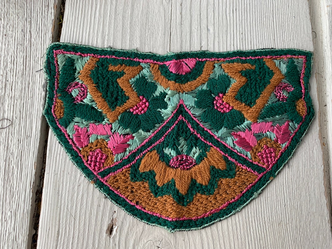 One Antique Embroidered Applique (ref: A-6224/195 Box 5) - Etsy