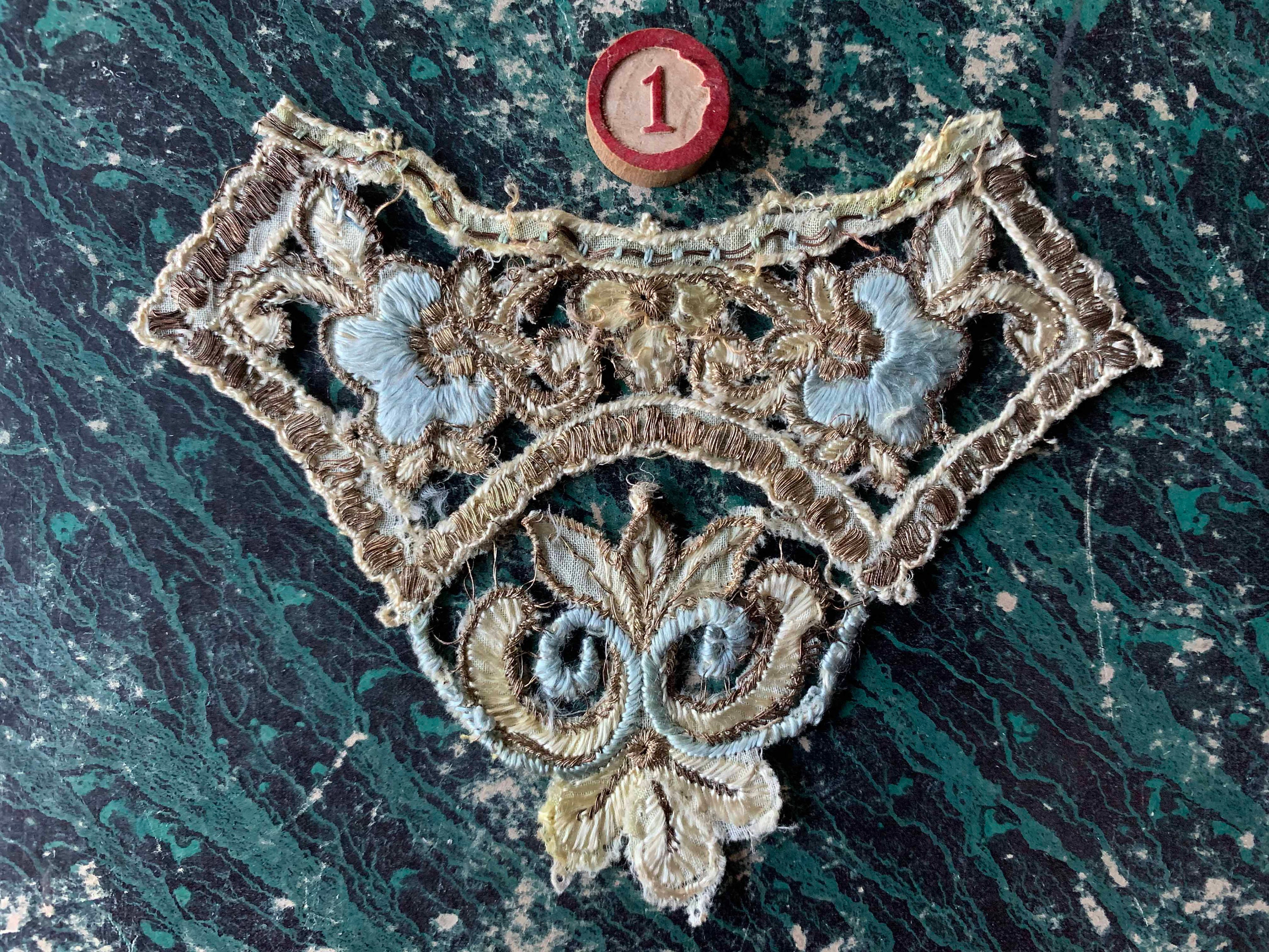 One Antique Victorian Applique With Metallic Thread Accents (ref A-5845 ...