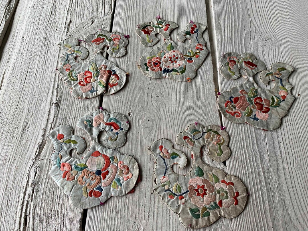 One Antique Embroidered Silk Applique (ref A-7307 Box 5) - Etsy
