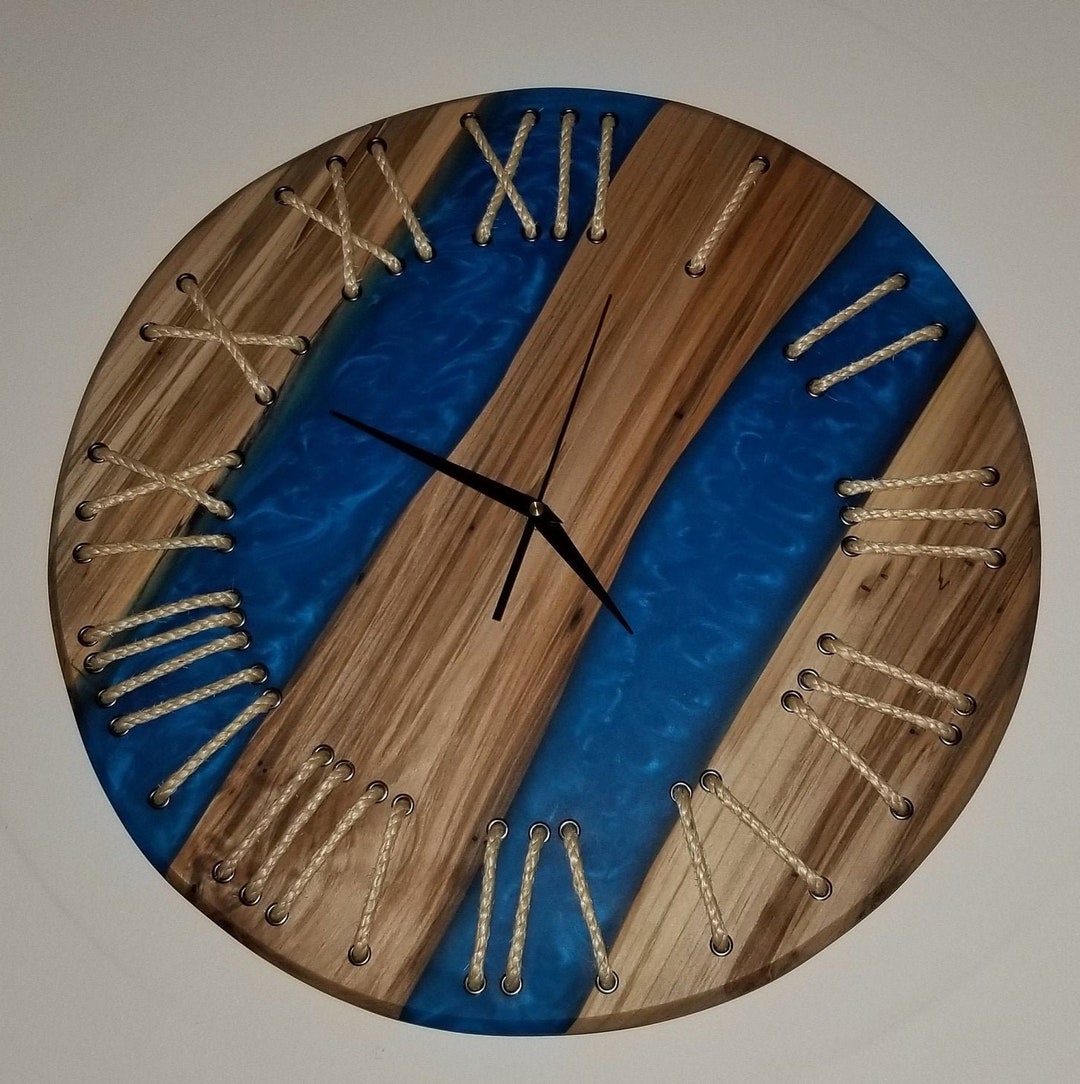 Epoxy Resin Walnut Wall Clock_pyrography Art - Etsy
