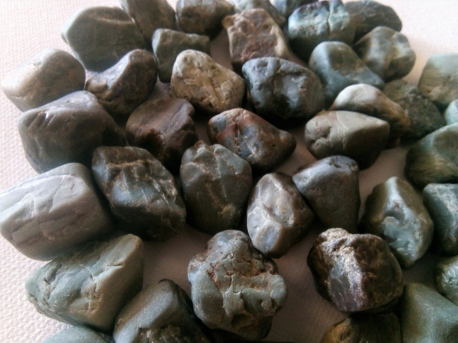 Green Olive Raw Quartz Beach Pebbles | Etsy