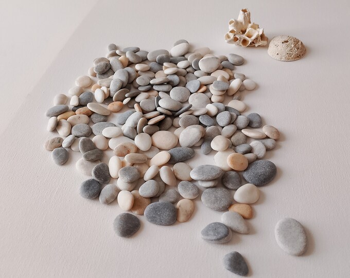 200 Small Perfect ,flat and Smooth Sea Stones, Beach Pebbles for Craft ...