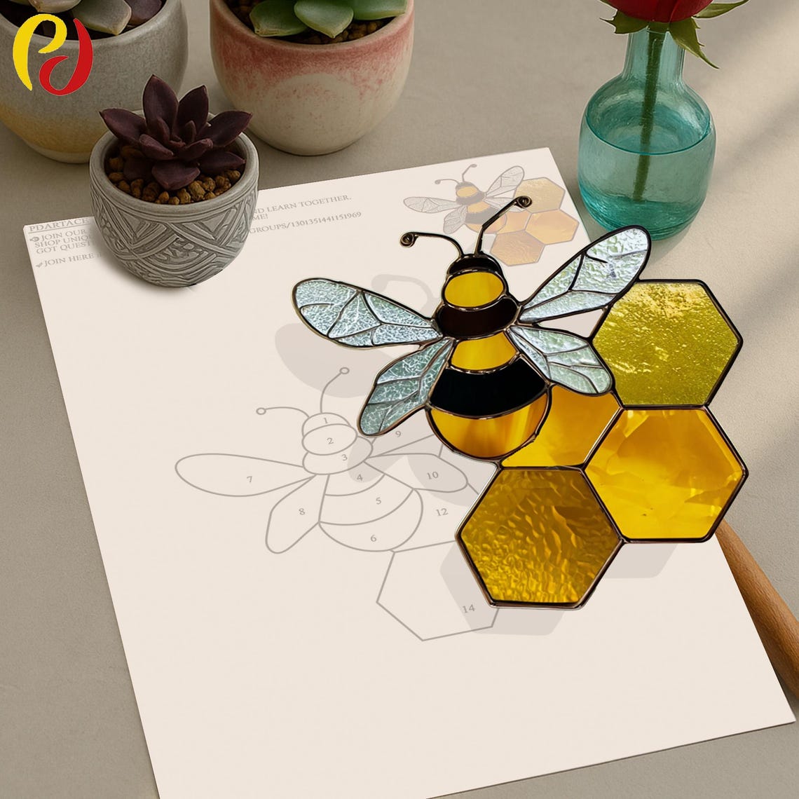 PDACE639 Honey Bee Stained Glass Pattern With Honeycomb – Nature Insect ...