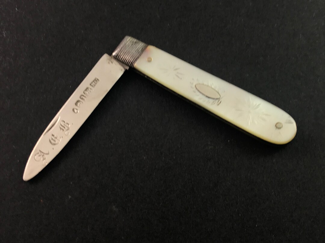 Nathaniel Creswick Silver and Mother-of-pearl Folding Fruit Knife, 1833 ...