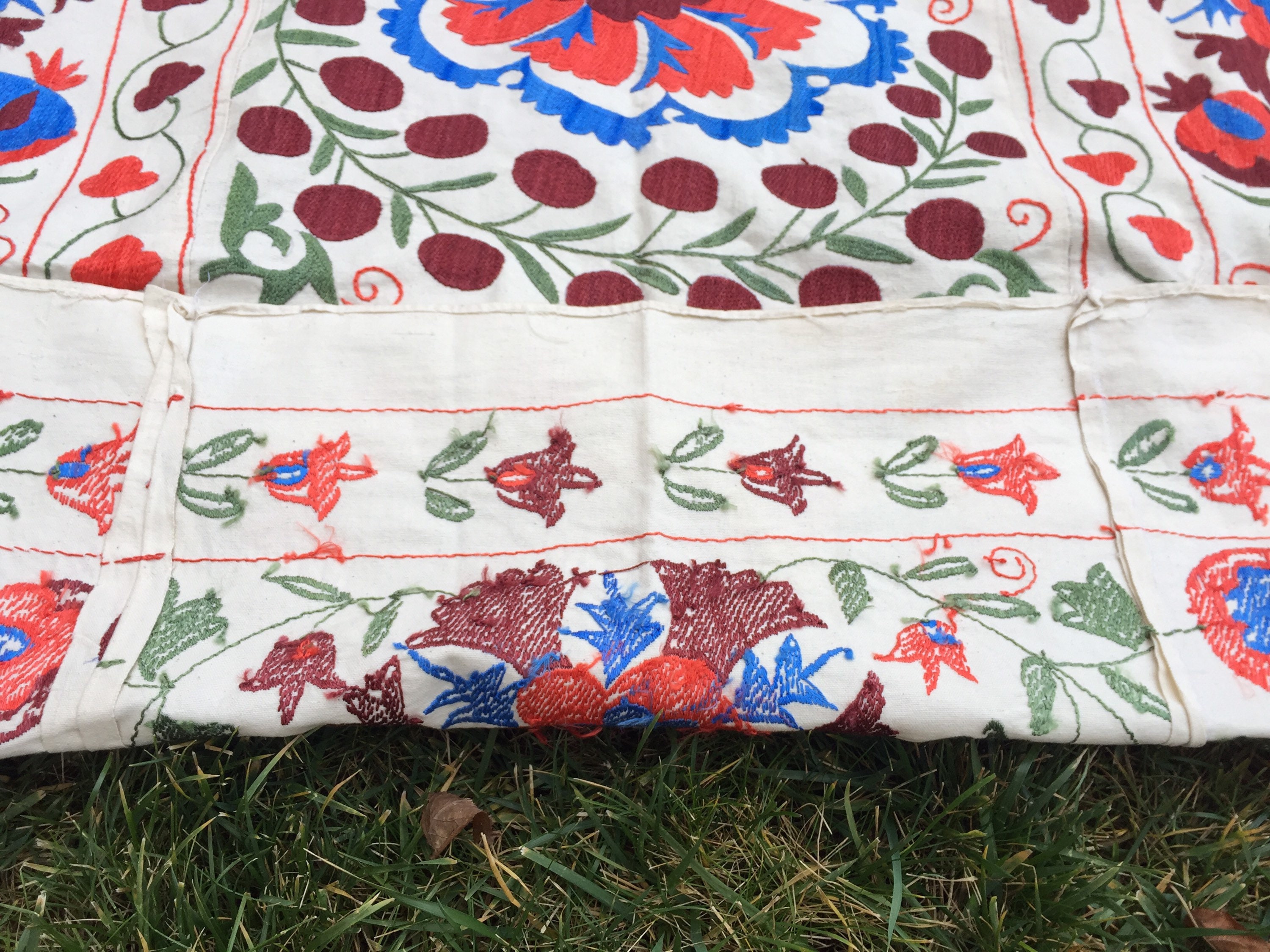 Large Suzani Bed Throw Suzani Tablecloth Handmade Bedspread - Etsy