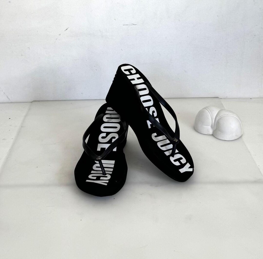 Y2K Vintage Juicy Couture Iconic Sexy Platform Flip Flops in Fab Black ...