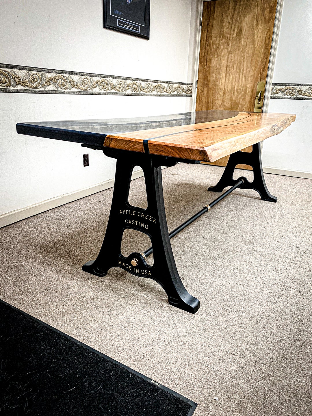 Custom Epoxy River Tables, Wood and Epoxy Resin Dining Table, Unique ...