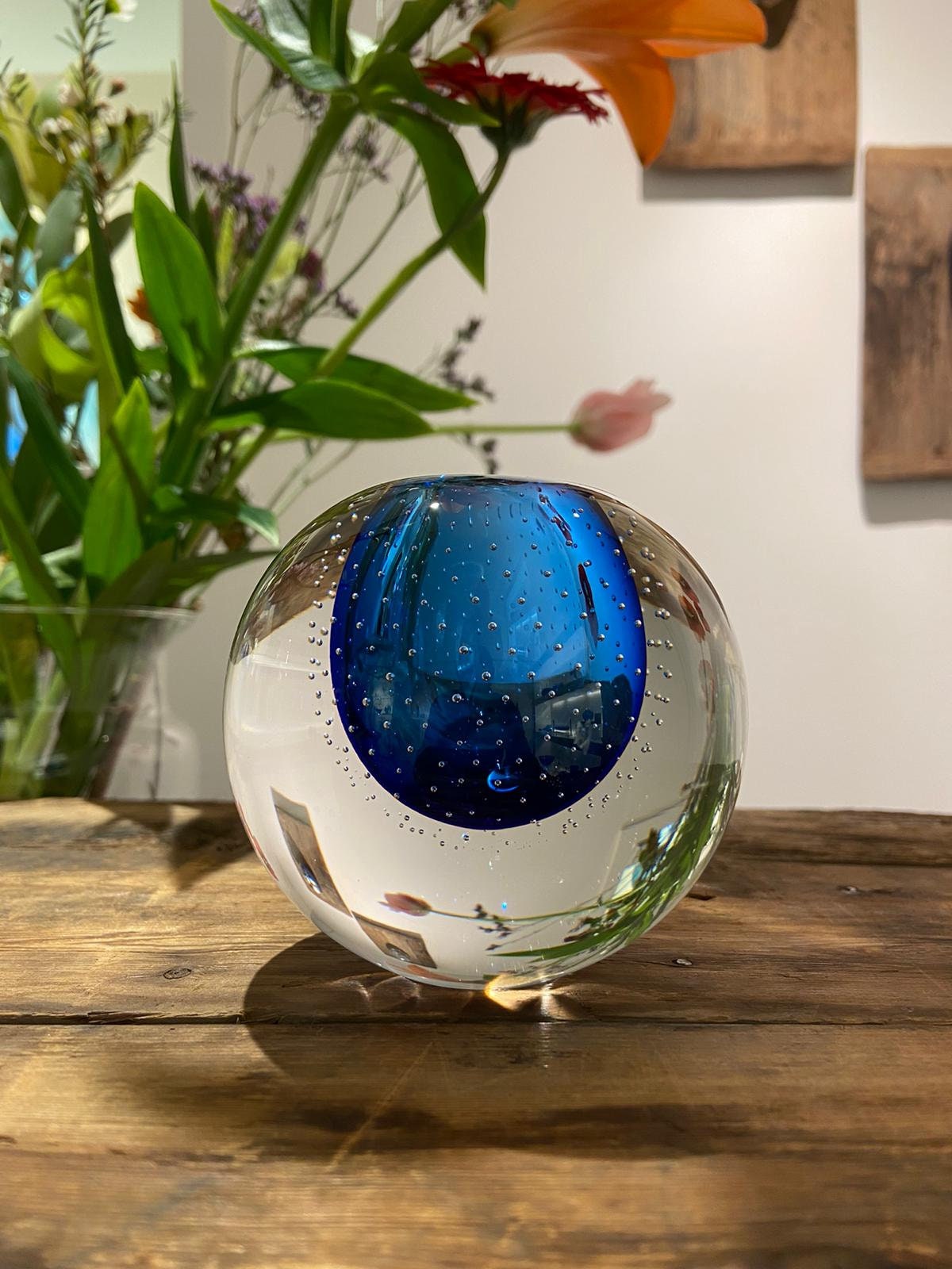 Art Glass Ball-paperweight With Beautiful Pure Air Pattern Hand Made in ...