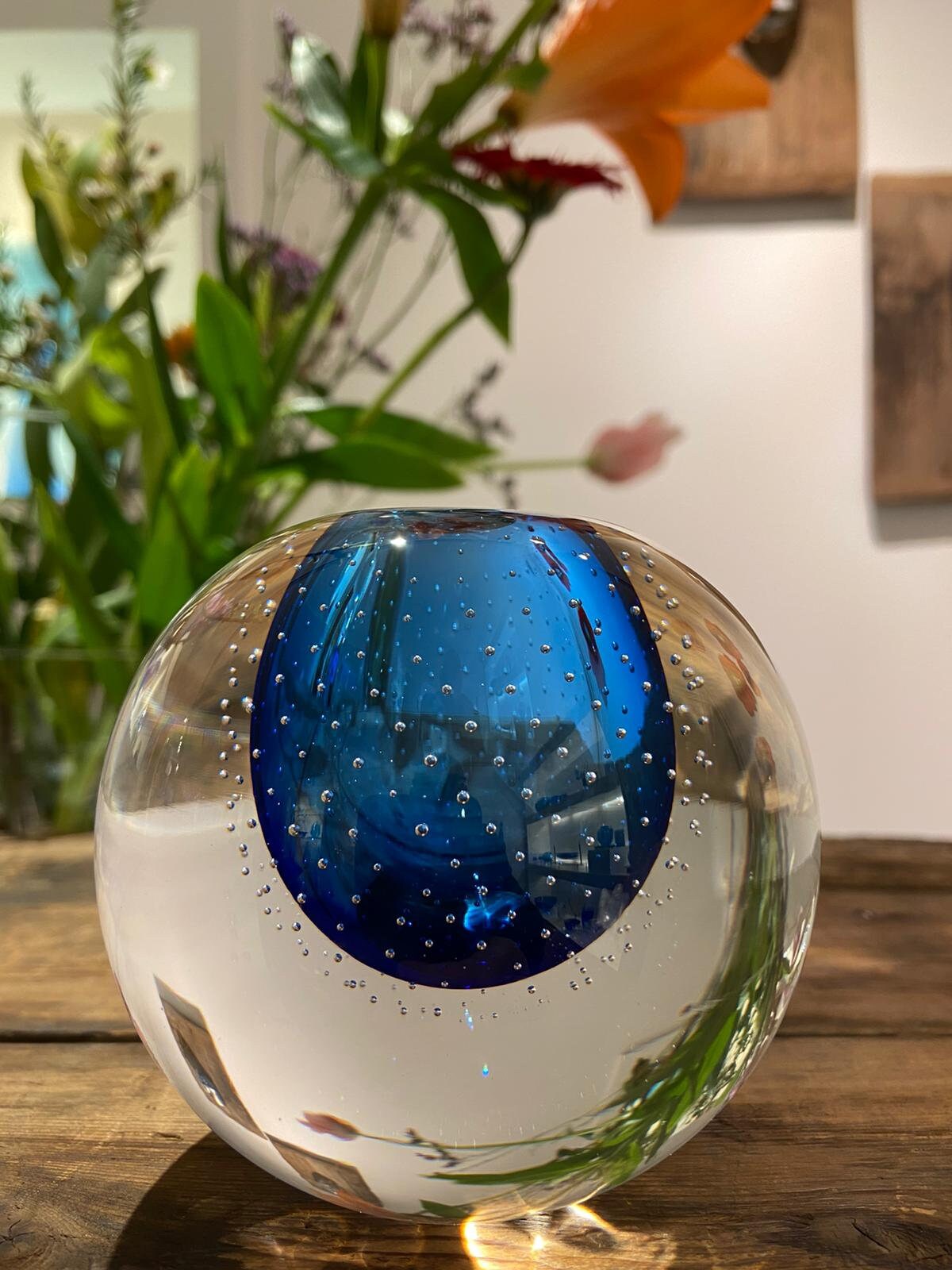 Art Glass Ball-paperweight With Beautiful Pure Air Pattern Hand Made in ...