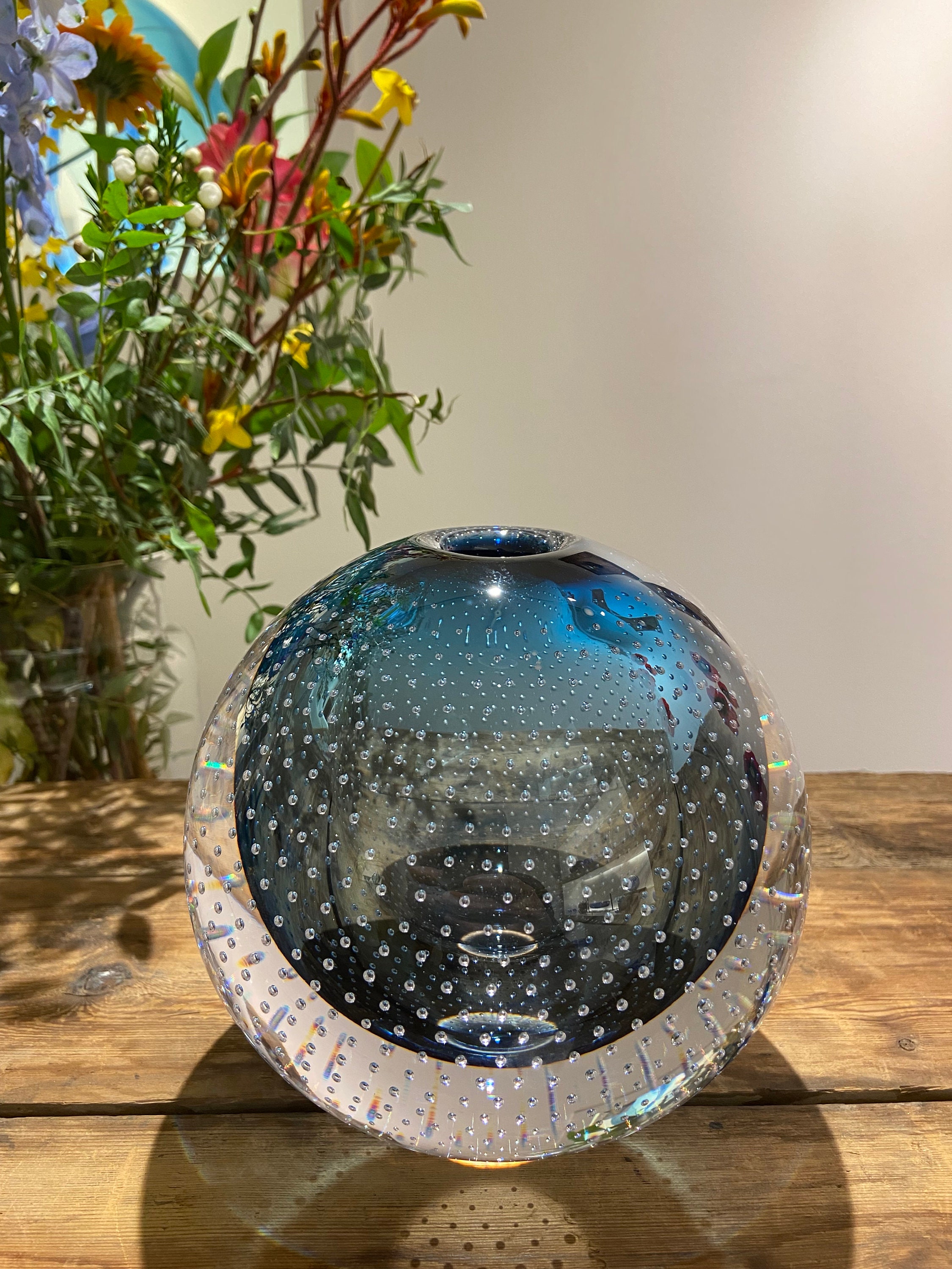 Art Glass Ball-paperweight With Beautiful Pure Air Pattern Hand Made in ...