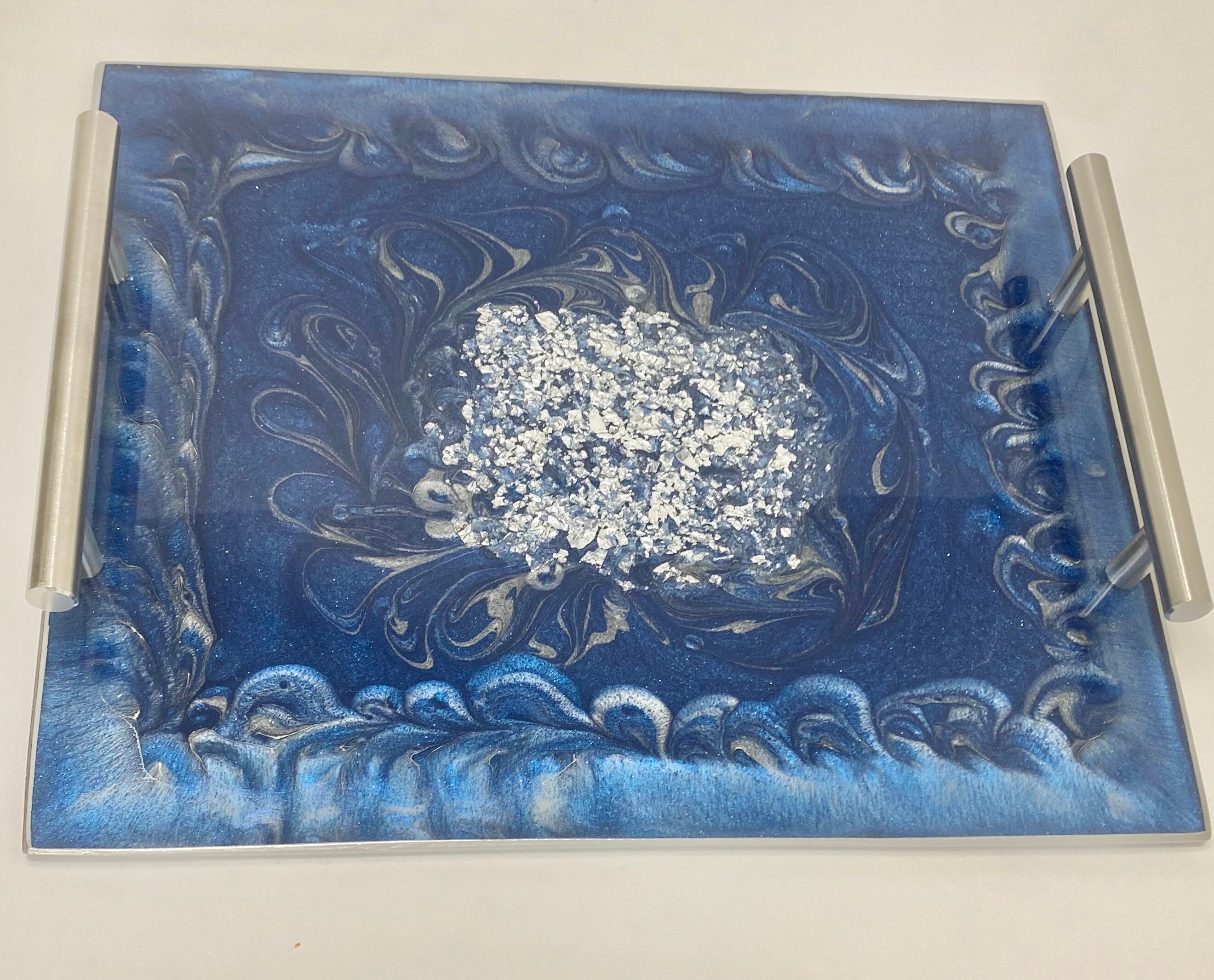 Geode Navy Blue and Silver Resin Decorative Serving Tray With Modern ...