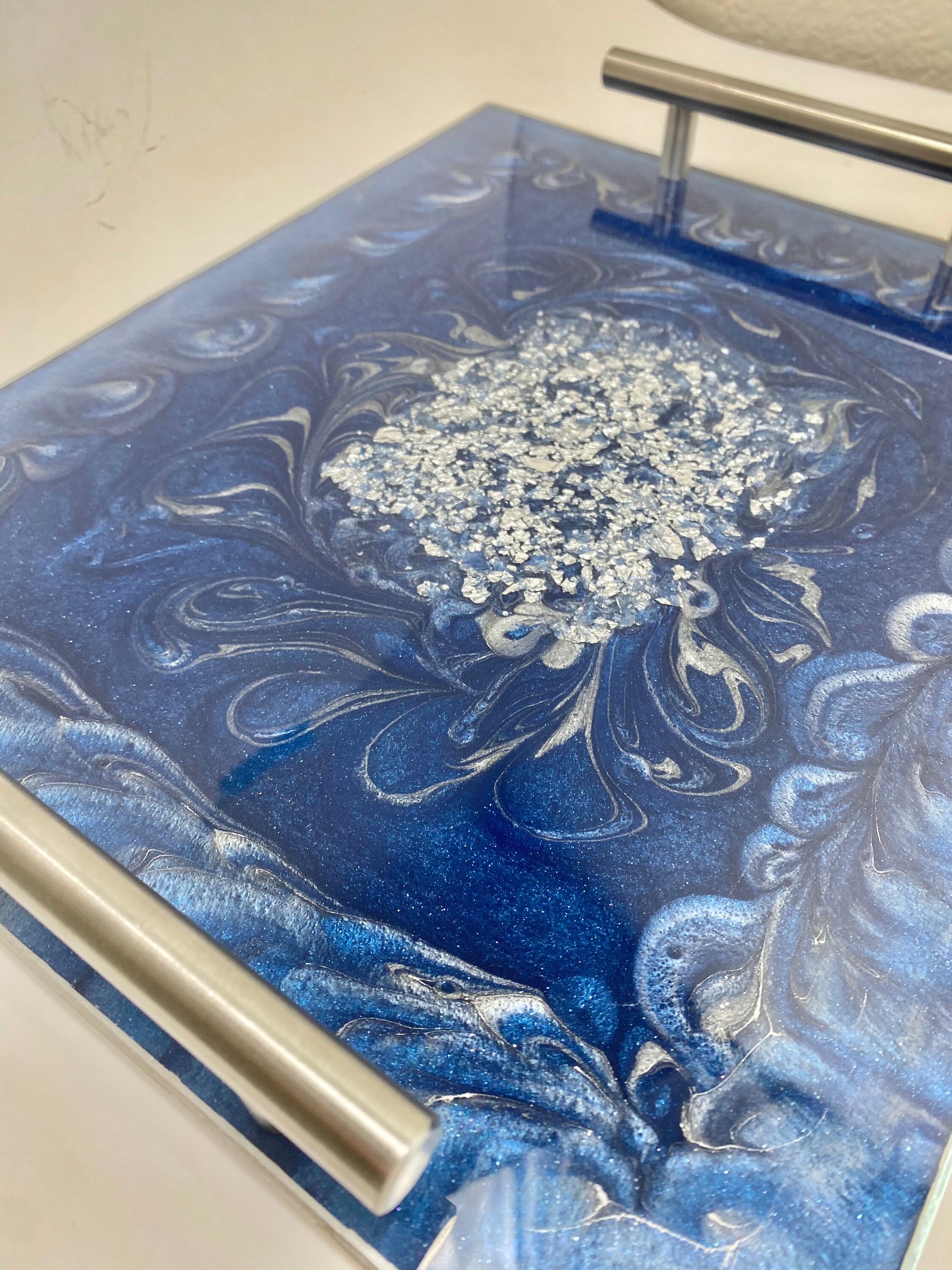 Geode Navy Blue and Silver Resin Decorative Serving Tray With Modern ...