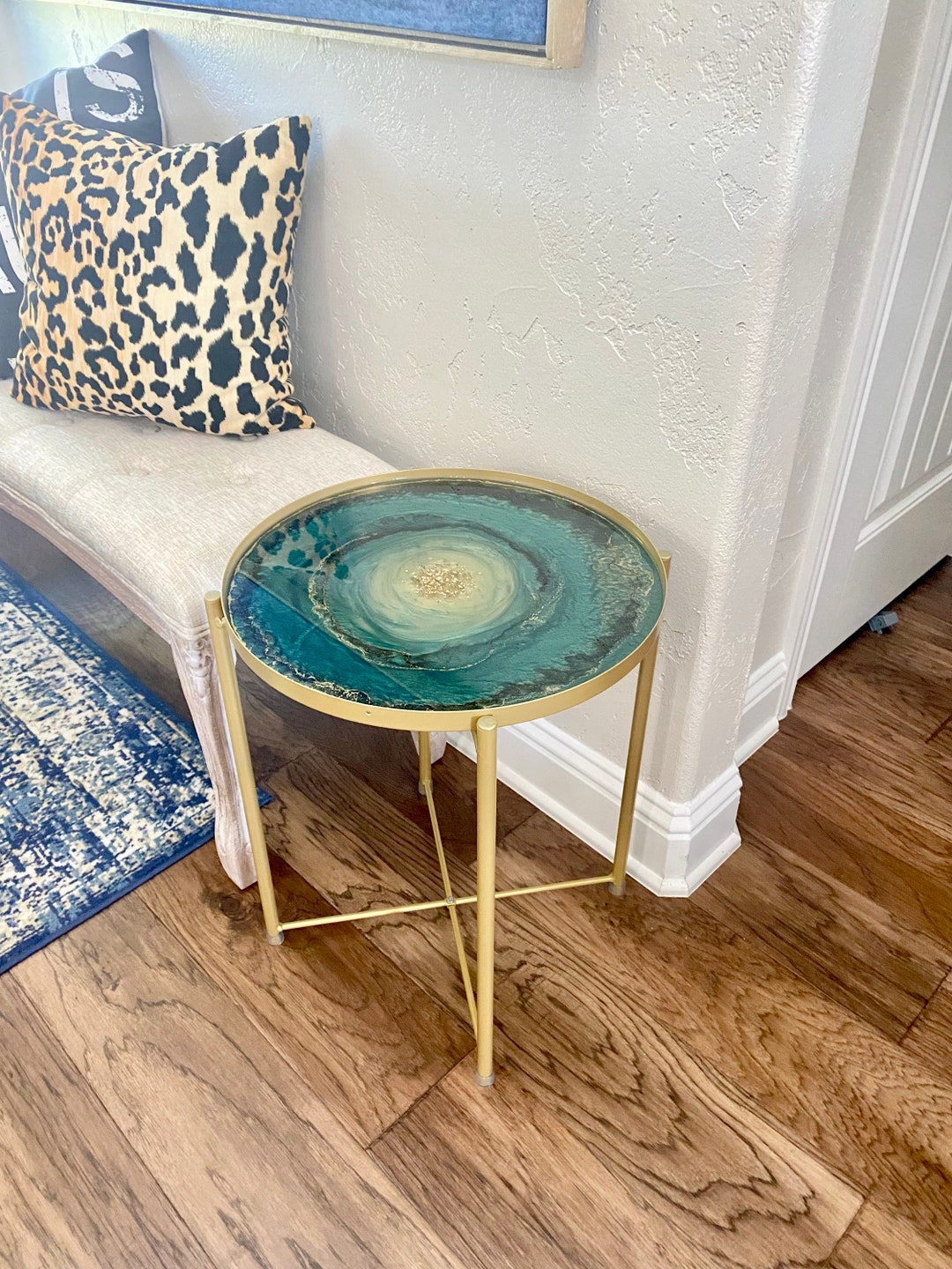 Luxury Resin Geode Accent End Table W/ Removable Tray Top, Emerald ...