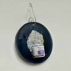 3d Spilling Botox Vial Navy Christmas Ornament. Injector, Nurse Doctor ...