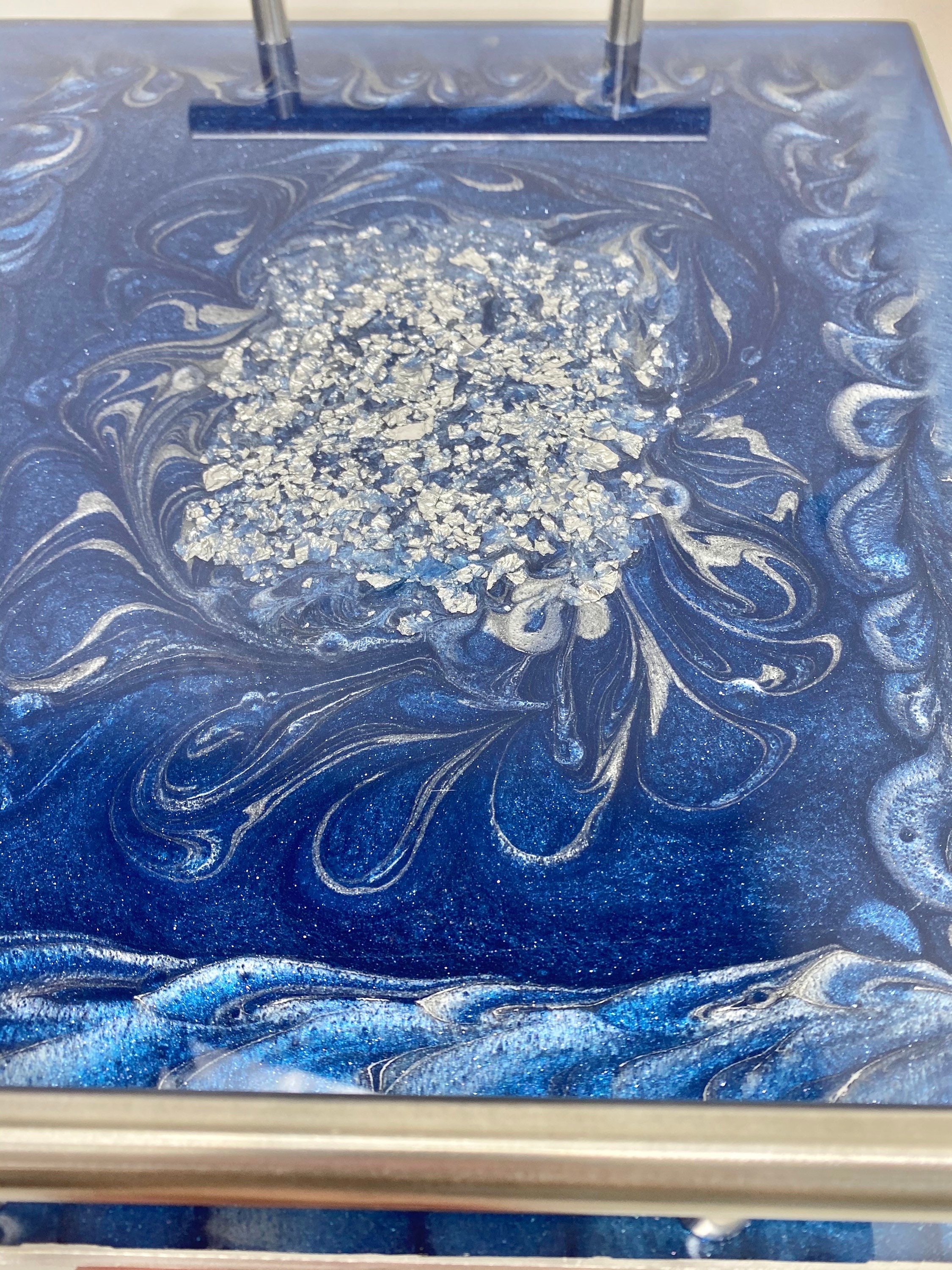 Geode Navy Blue and Silver Resin Decorative Serving Tray With Modern ...