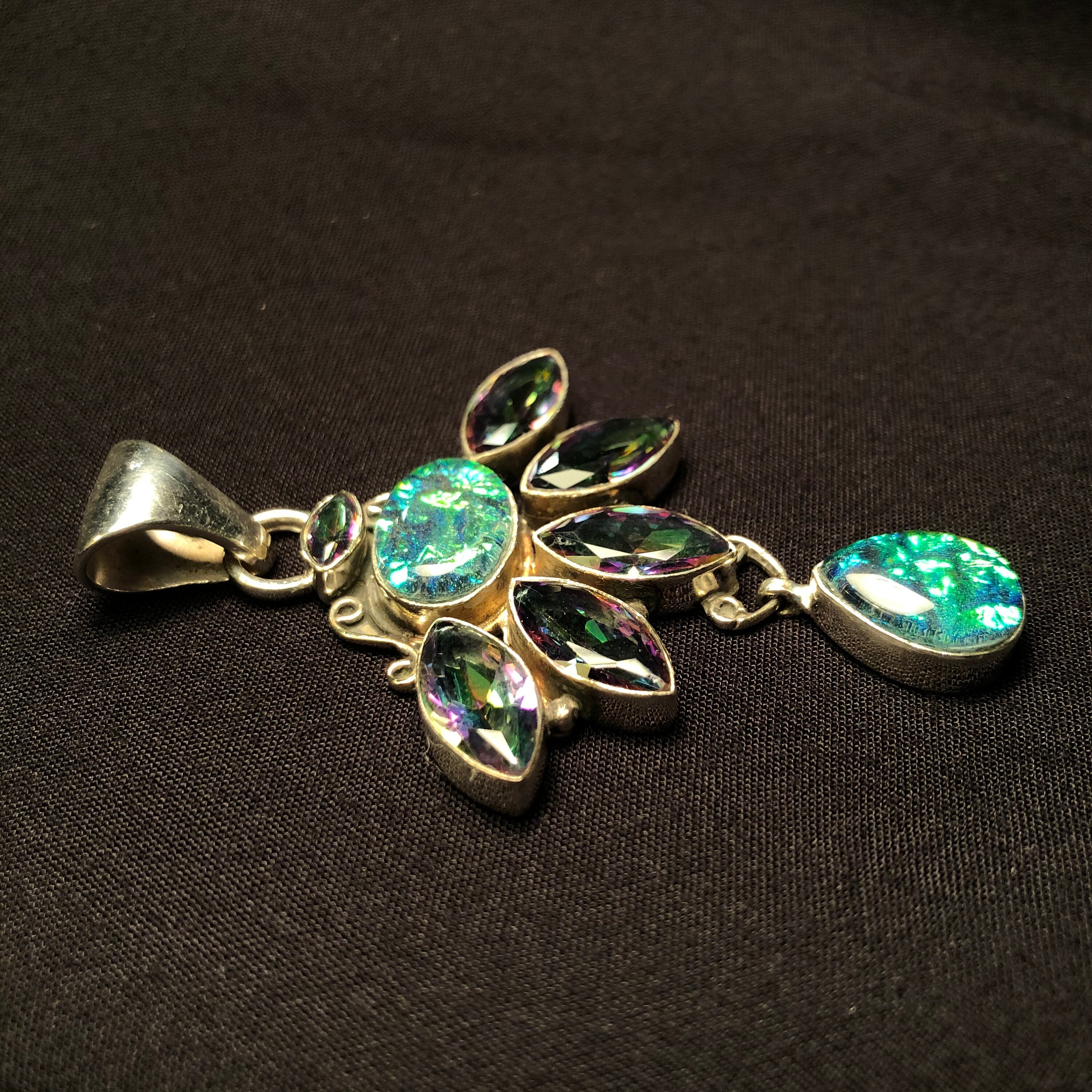 TOPAZE MYSTIQUE, Resina y ARGENT 925. Piedras colgantes facetadas ...