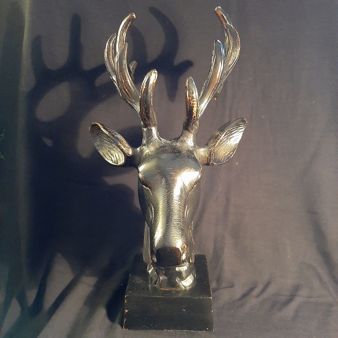 METAL DEER in Antique Style, Realistic and Stylized. Metal Roe Deer ...