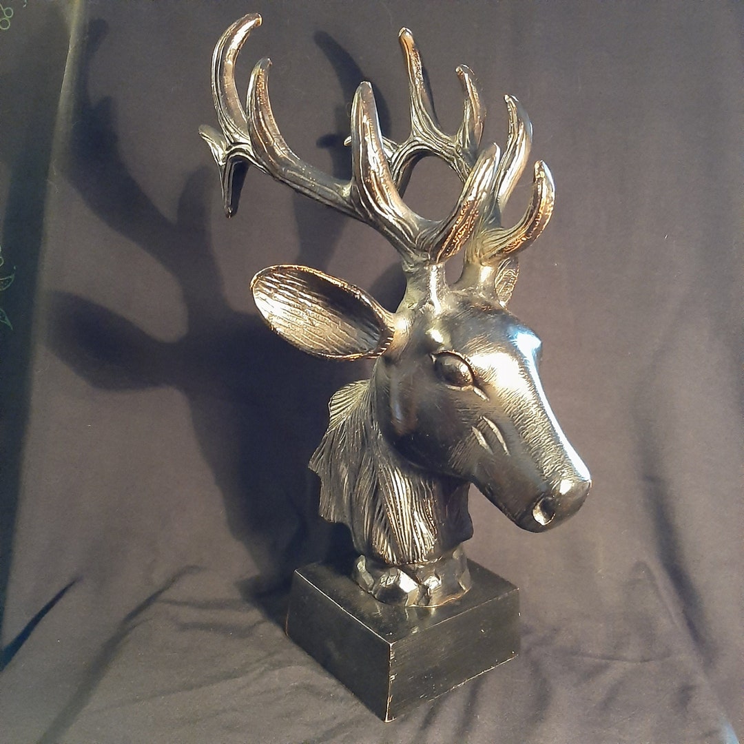METAL DEER in Antique Style, Realistic and Stylized. Metal Roe Deer ...